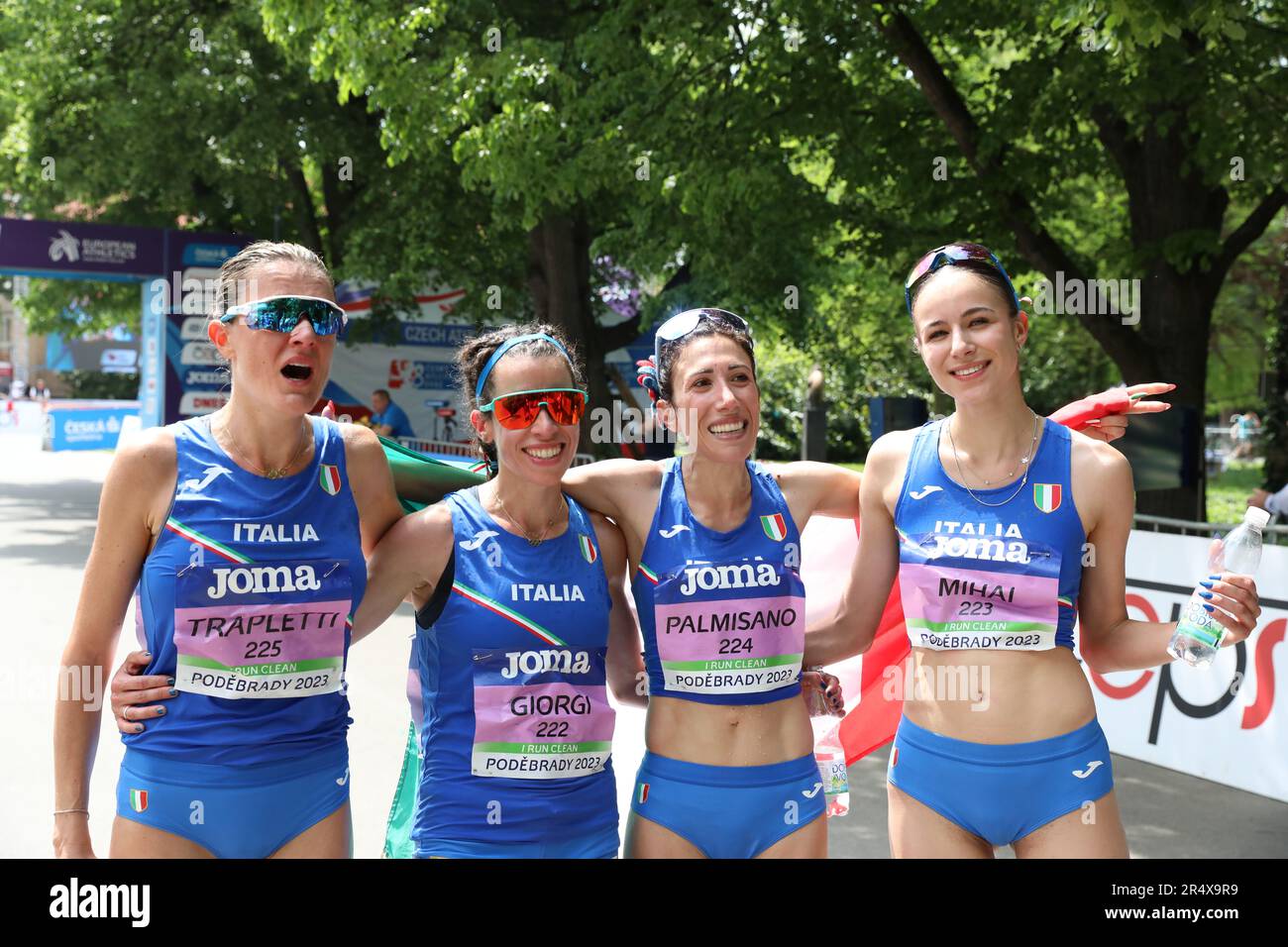 The Italian Team in the 20km Women at the European Race Walking Team ...