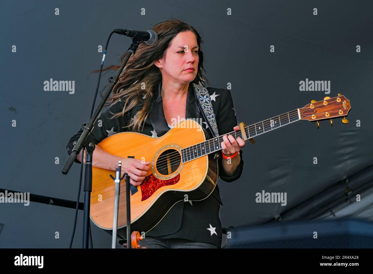 Lisa macisaac hi-res stock photography and images - Alamy