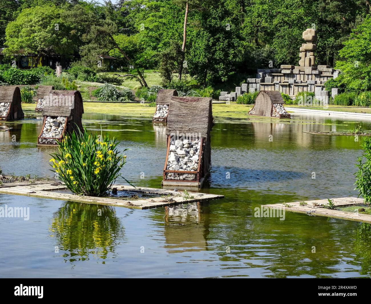 View around / in the glorious public Parc floral de Pari, France, in ...
