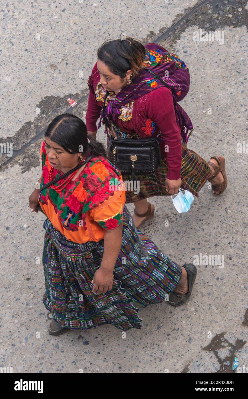 Indigenous ixil maya women hi-res stock photography and images - Alamy
