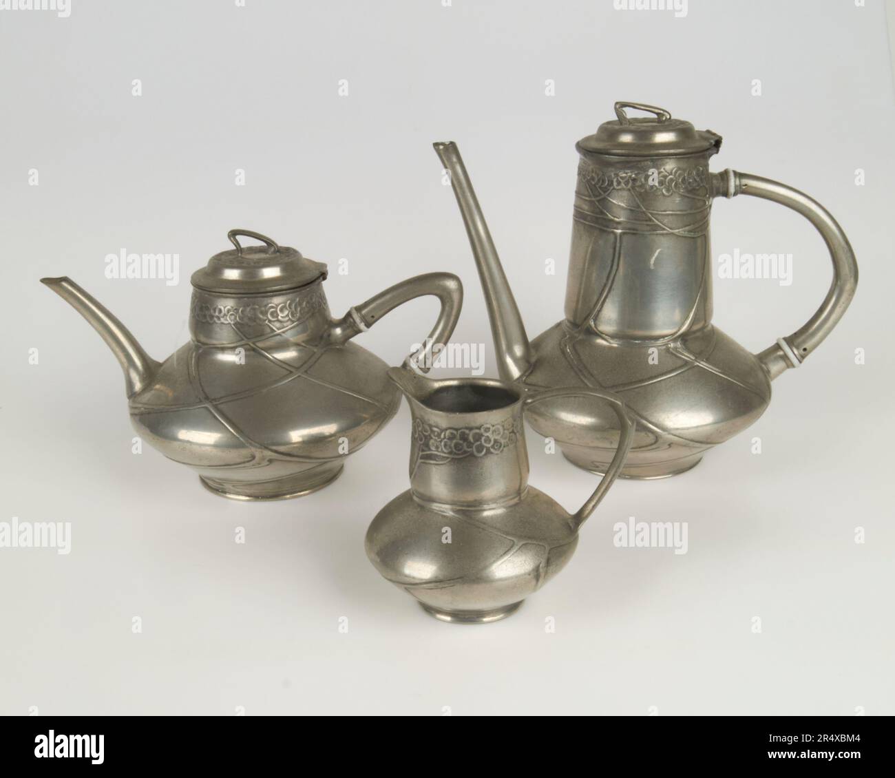 Antique 1900s Urania Art Nouveau pewter mocha pot, tea pot and milk jug ...