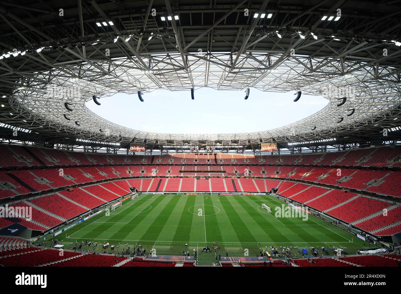 Puskas arena stadium hi-res stock photography and images - Alamy