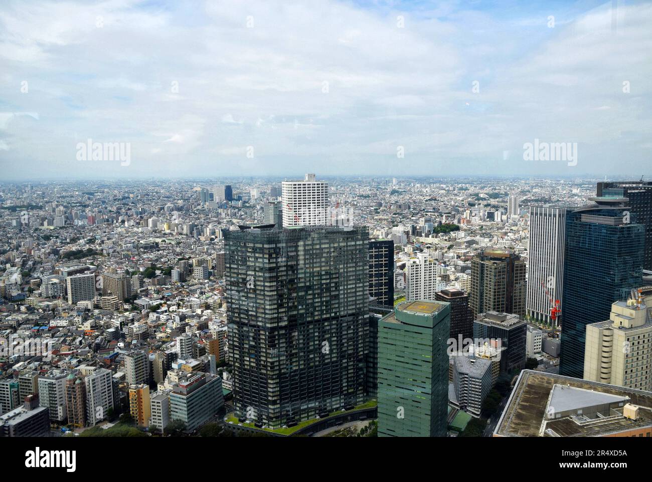 Metropolitan backdrop hi-res stock photography and images - Alamy