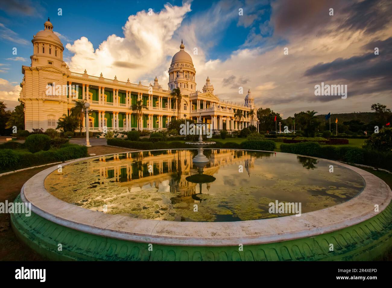 Lalith mahal palace hotel hi-res stock photography and images - Alamy