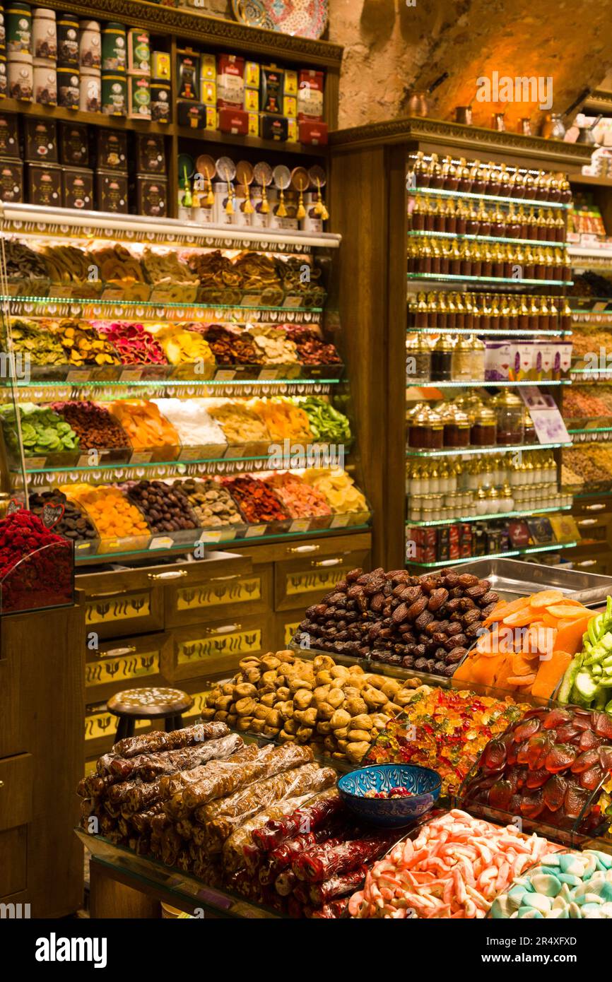 Retail display goods hi-res stock photography and images - Alamy