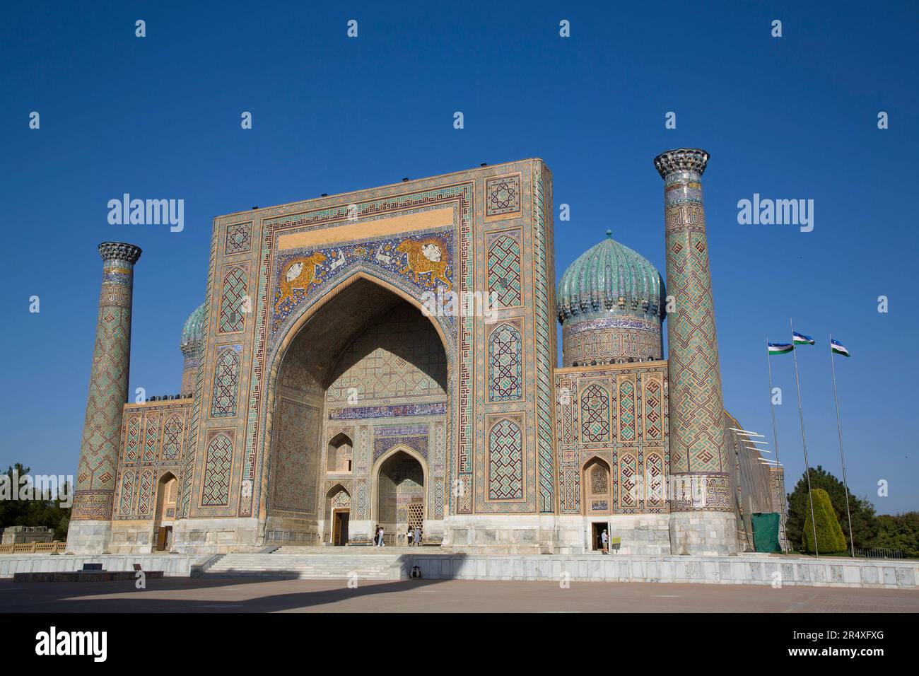 Sherdor Madrassah (completed 1636) in Registan Square; Samarkand ...