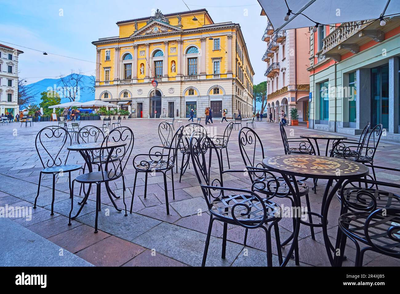 The small tables and chairs of the outdoor dining on Piazza della ...