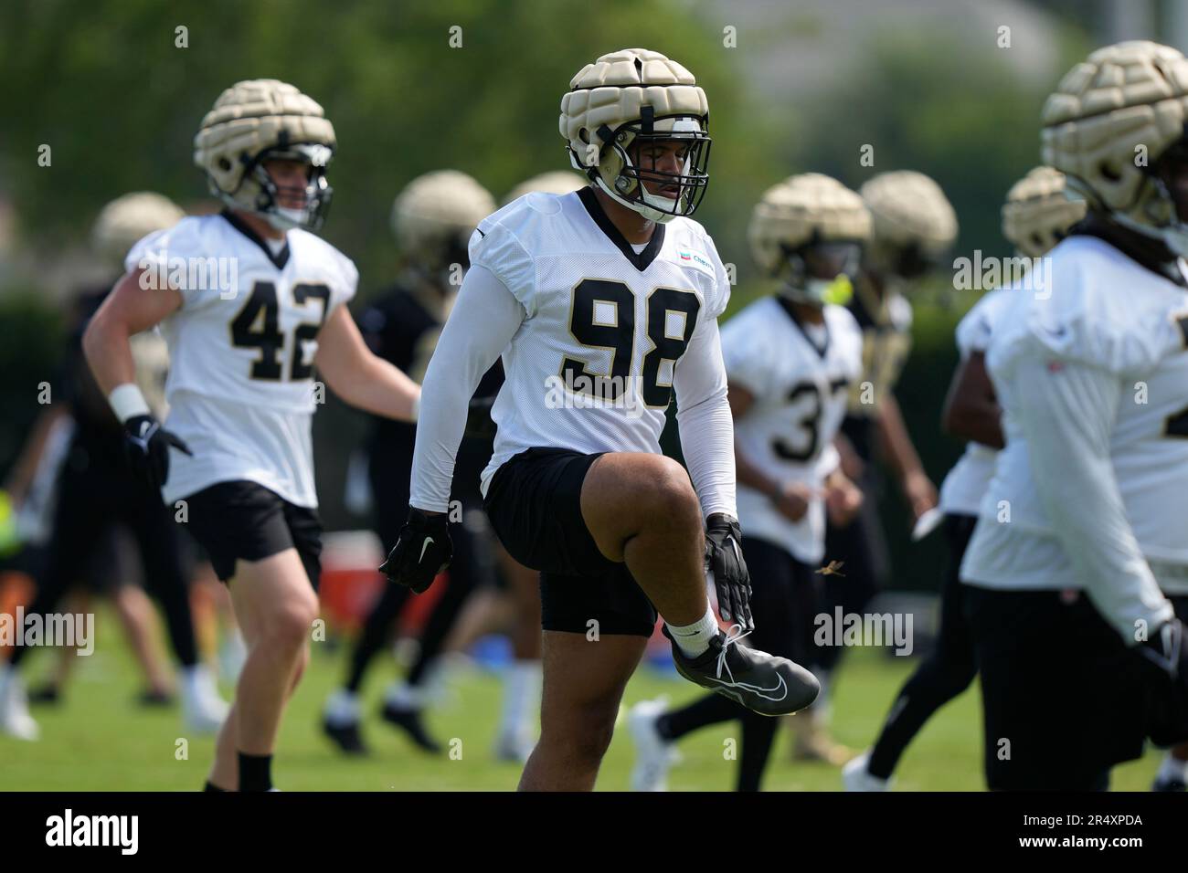 New Orleans Saints defensive end Payton Turner (98) runs through drills ...
