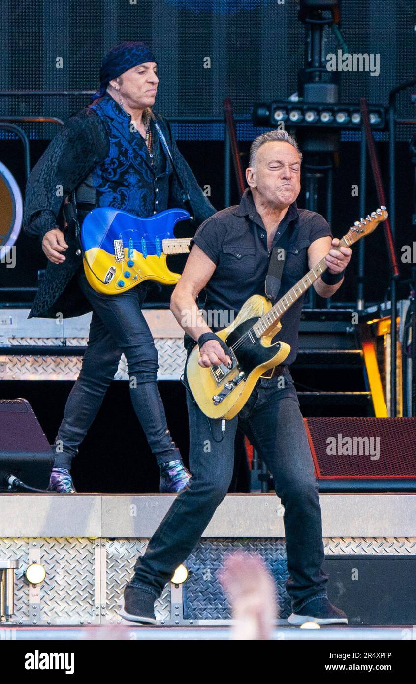 Bruce Springsteen, with the E Street Band, on stage at Murrayfield ...