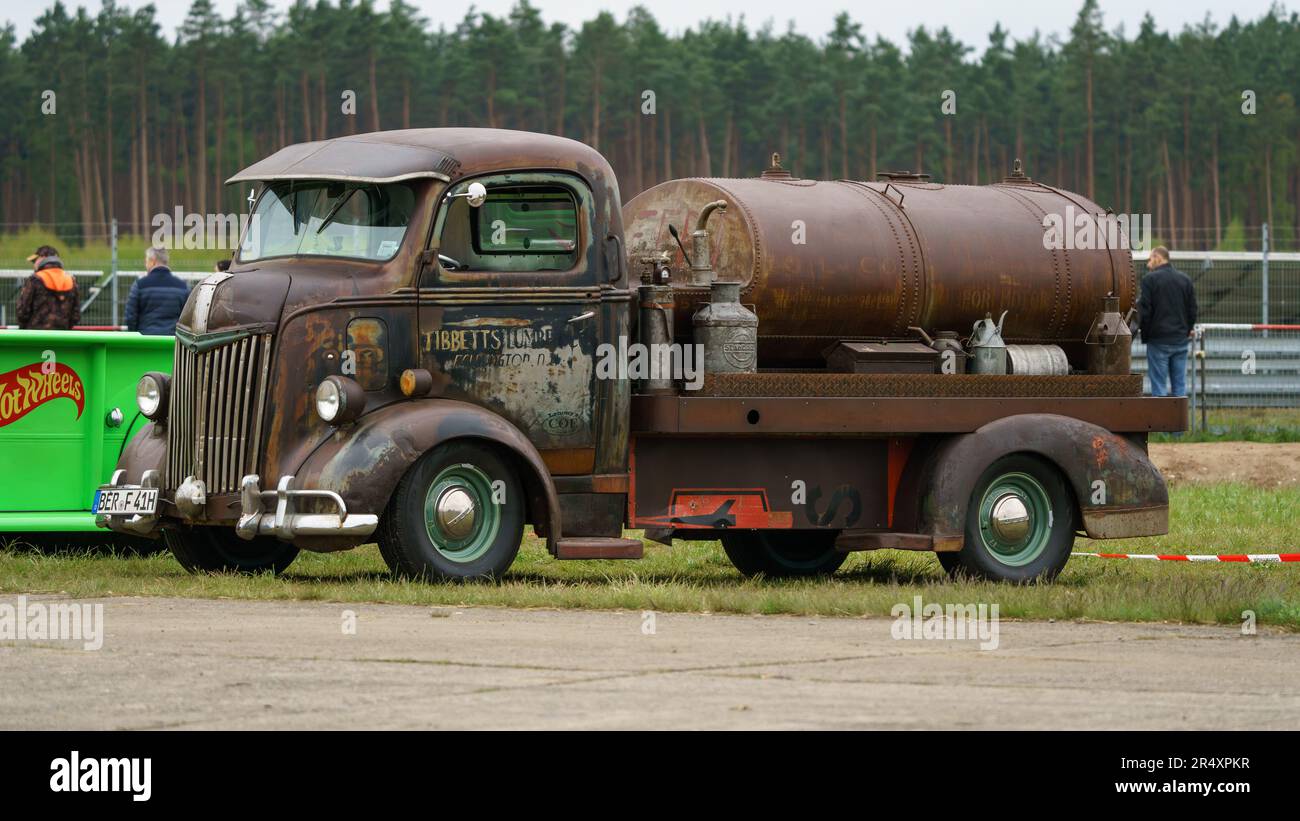 FINOWFURT, GERMANY - MAY 06, 2023: The old truck FORD COE (Cab over ...
