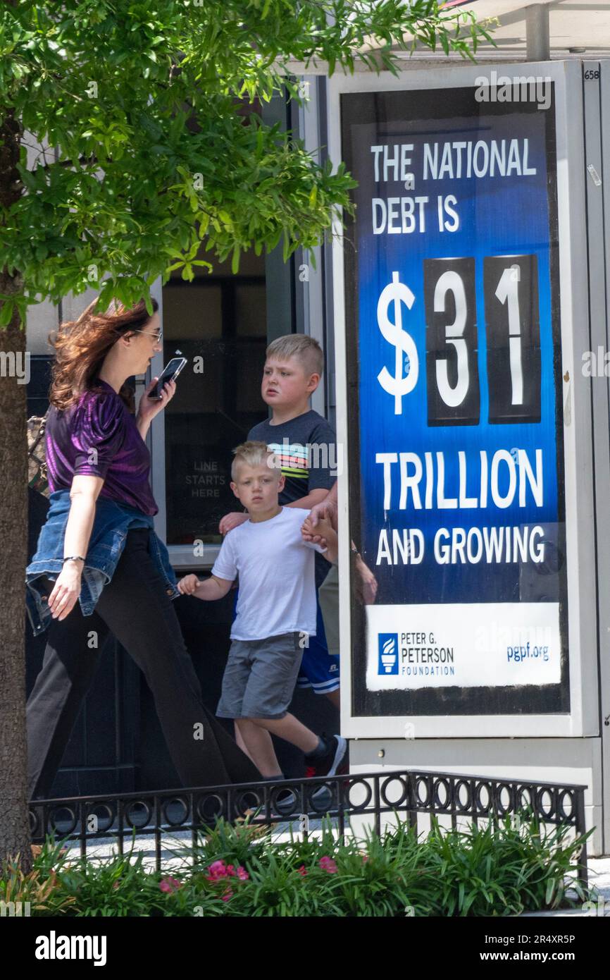 30 trillion hi-res stock photography and images - Alamy