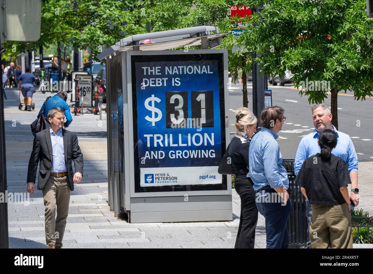 30 trillion hi-res stock photography and images - Alamy