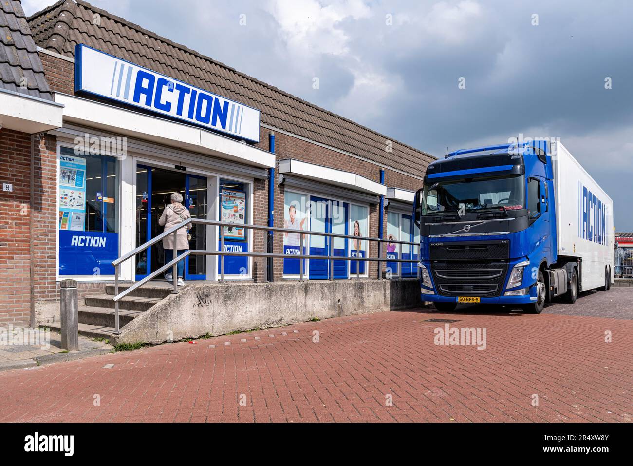 Action netherlands hi-res stock photography and images - Alamy