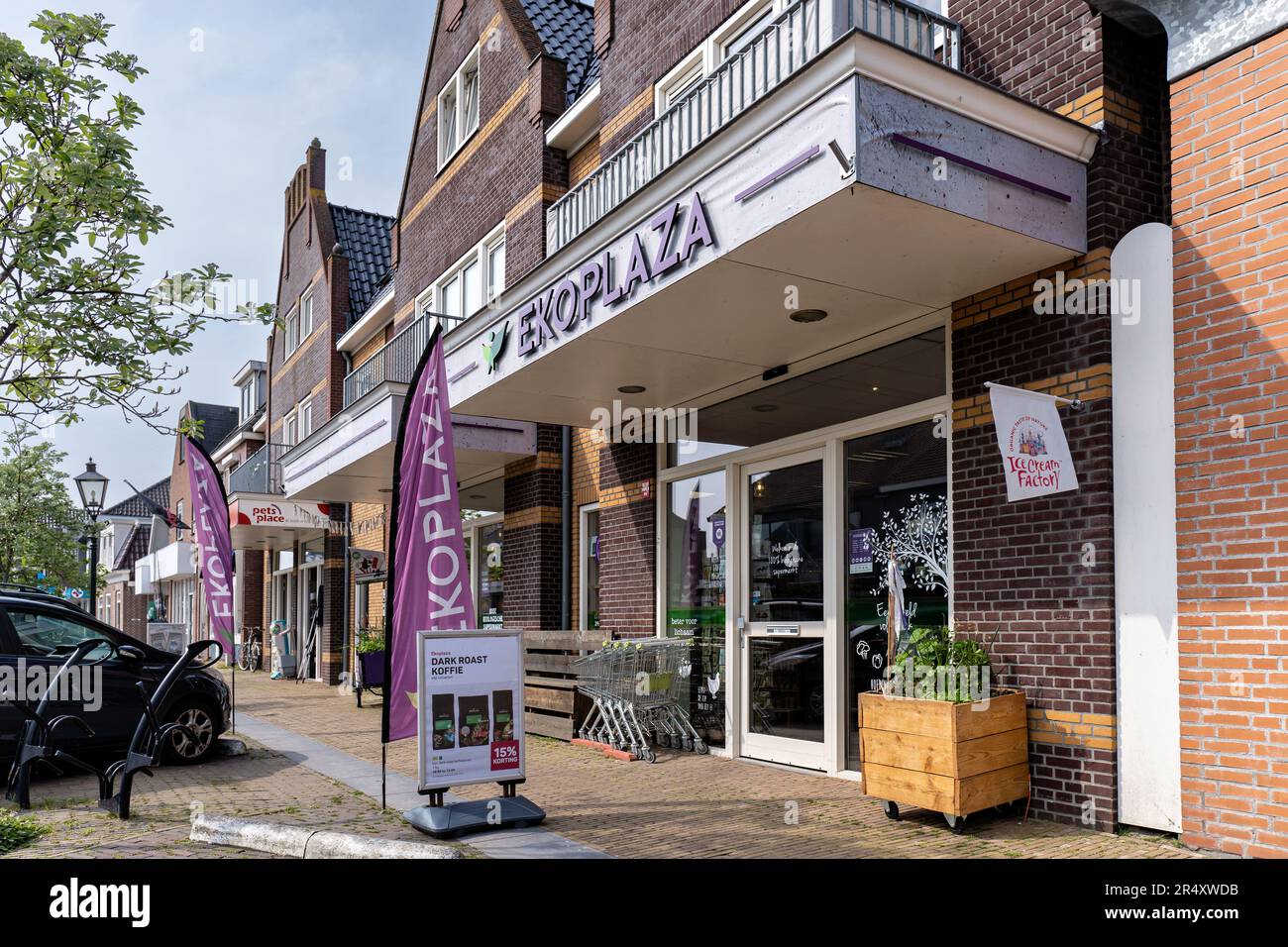 EkoPlaza store in Lemmer, Netherlands Stock Photo - Alamy