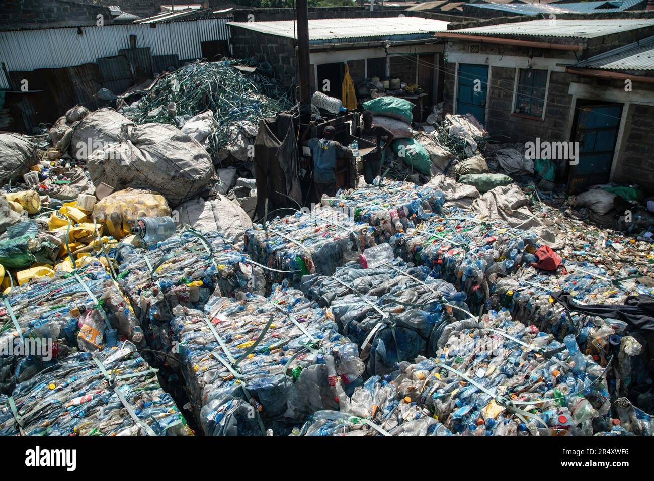 Baling materials hi-res stock photography and images - Alamy