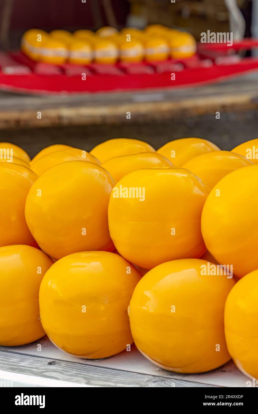 Edam town square market hi-res stock photography and images - Alamy