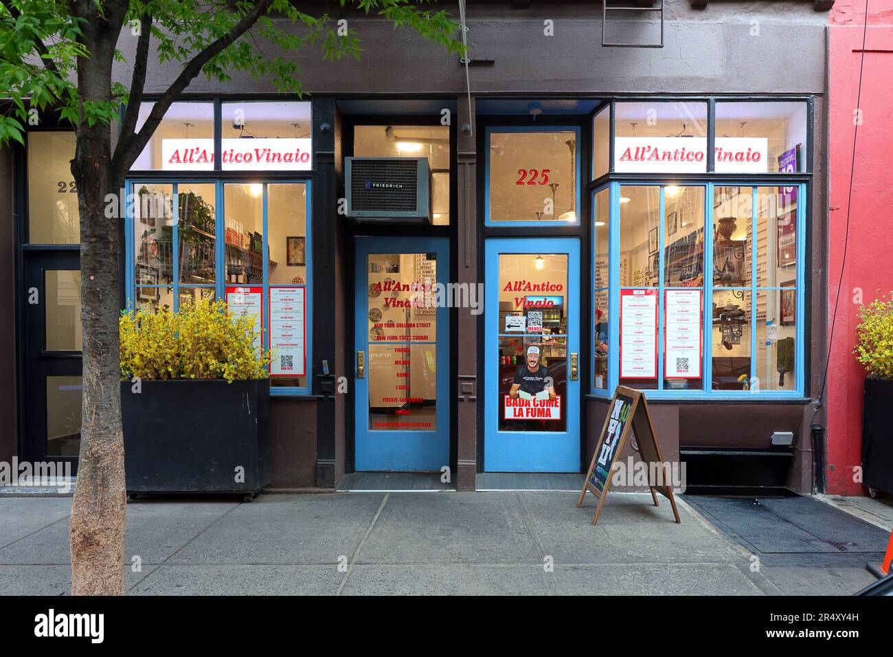 All'Antico Vinaio, 225 Sullivan St, New York, NYC storefront of a ...