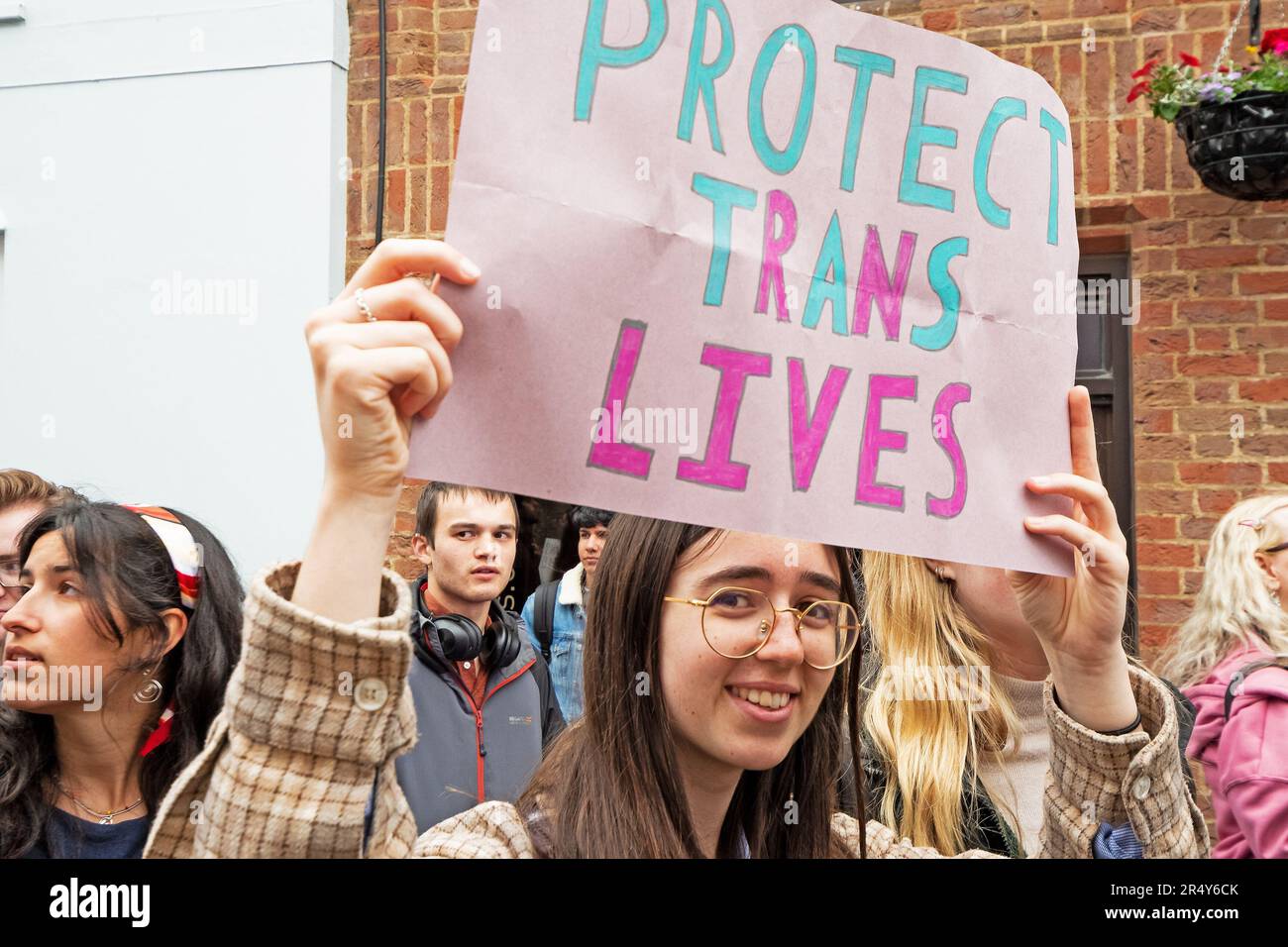 Trans gender row hi-res stock photography and images - Alamy