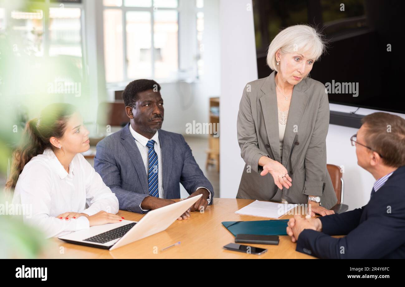 Elderly african american angry hi-res stock photography and images - Alamy