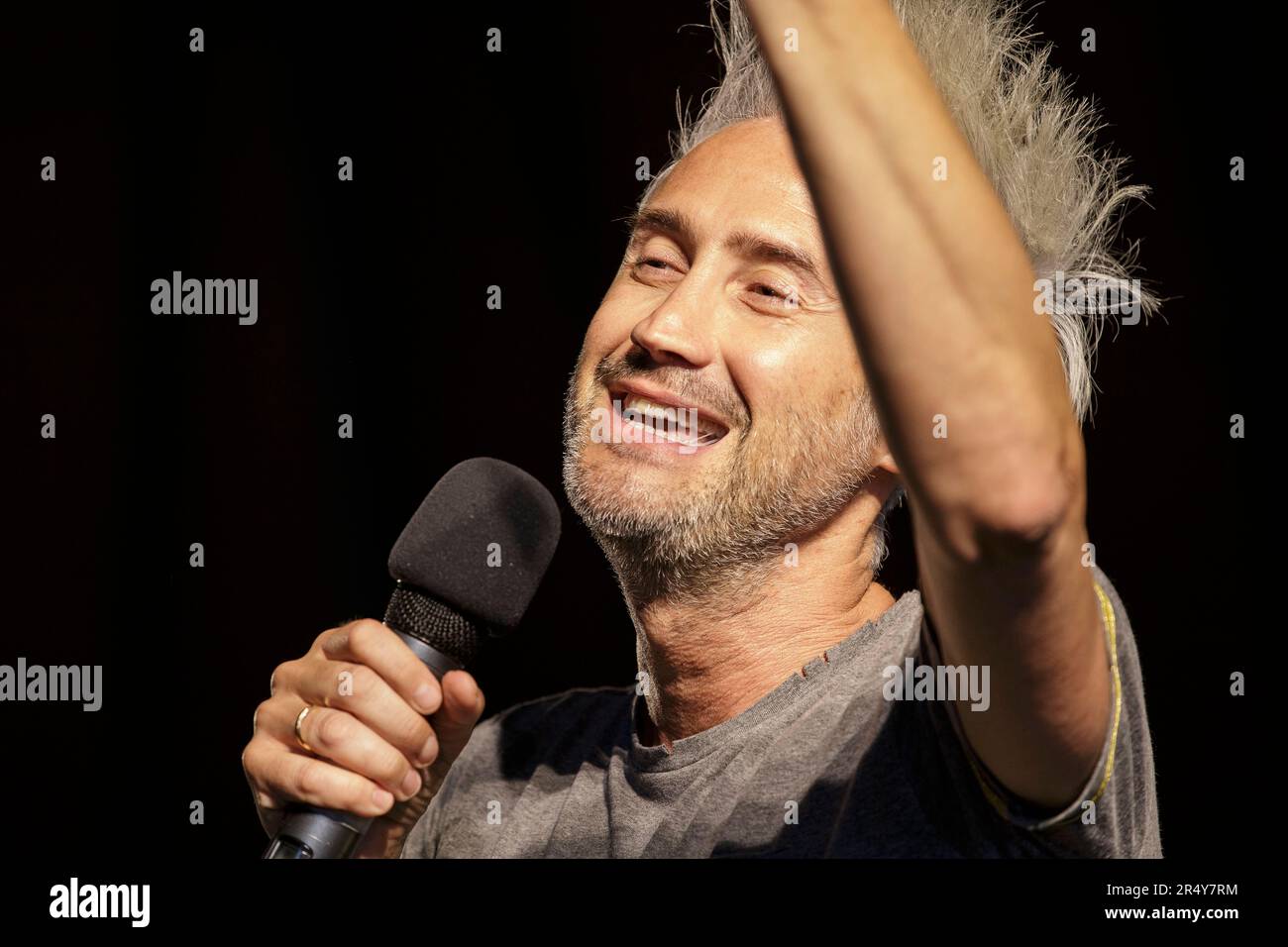 Il prof. Vincenzo Schettini, autore de "La fisica che ci piace", noto ...