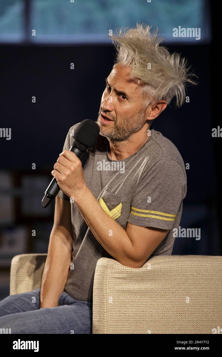 Il prof. Vincenzo Schettini, autore de "La fisica che ci piace", noto ...