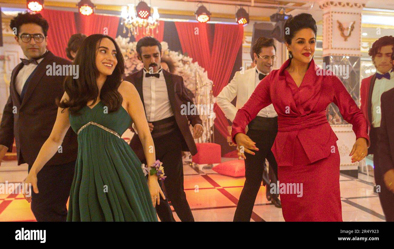 THE PERSIAN VERSION, from left: Reza Diako, Layla Mohammadi, Samuel ...