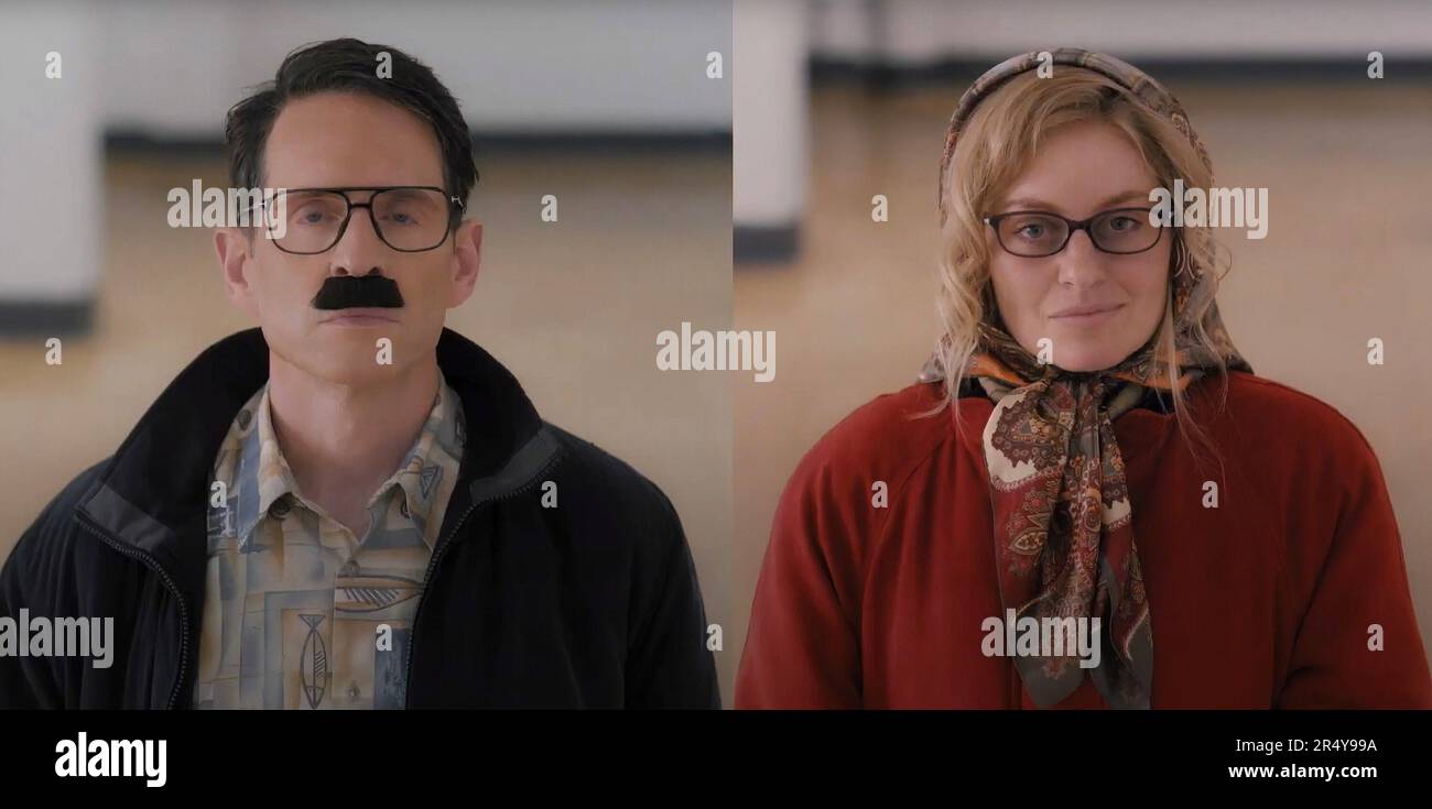 THE THIEF COLLECTOR, from left: Glenn Howerton as Jerry Alter, Sarah ...