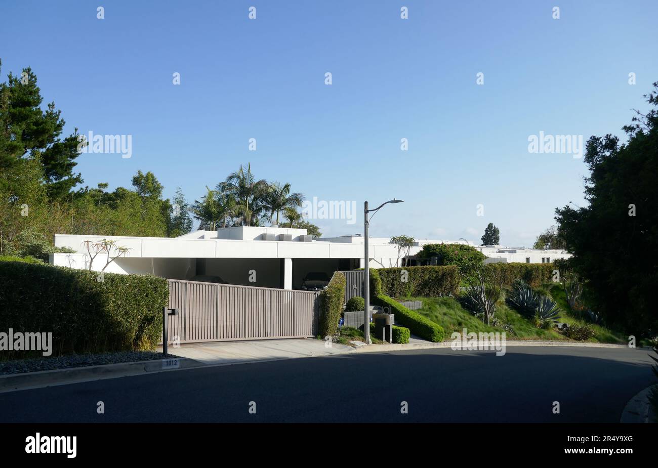 Beverly Hills, California, USA 27th May 2023 A general view of atmosphere Actress Courteney Cox ...