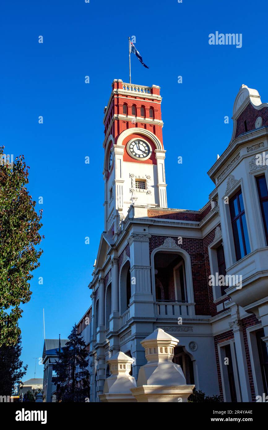 Decorative rendered parapet hi-res stock photography and images - Alamy