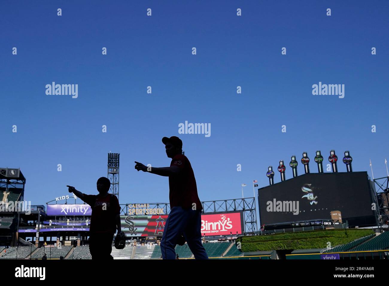 Los Angeles Angels' Shohei Ohtani, right and his interpreter, Ippei ...