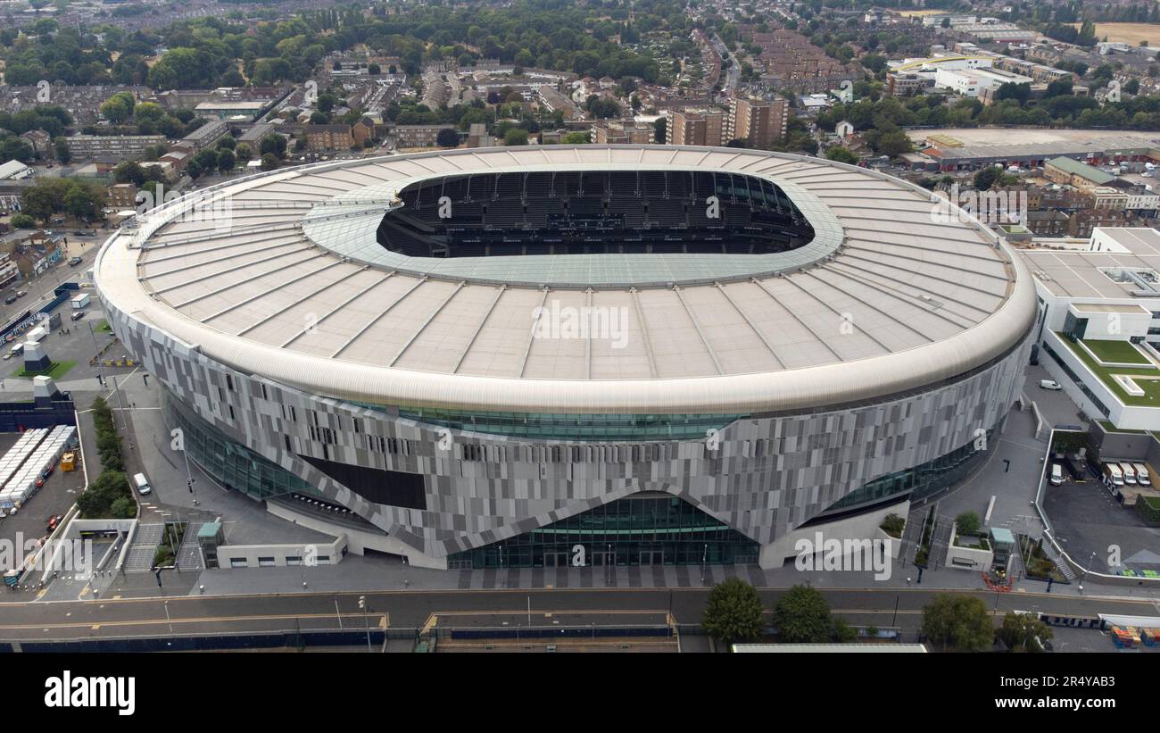 Tottenham hotspur stadium aerial hi-res stock photography and images ...