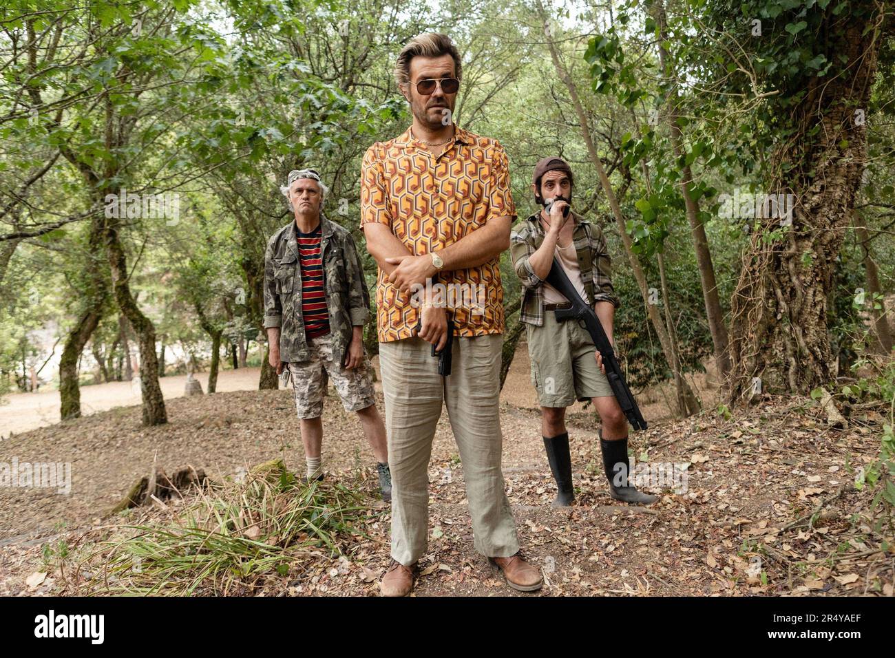 TURN OF THE TIDE, (aka RABO DE PEIXE), from left: Mario Roberto, Albano Jeronimo, David Medeiros ...
