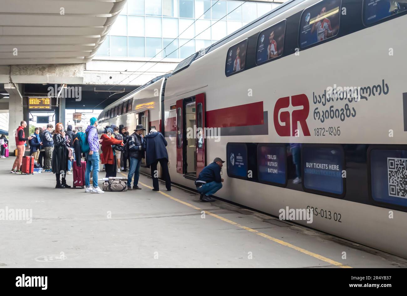 Train Georgian rail, railway destination Tbilisi Batumi, train on ...
