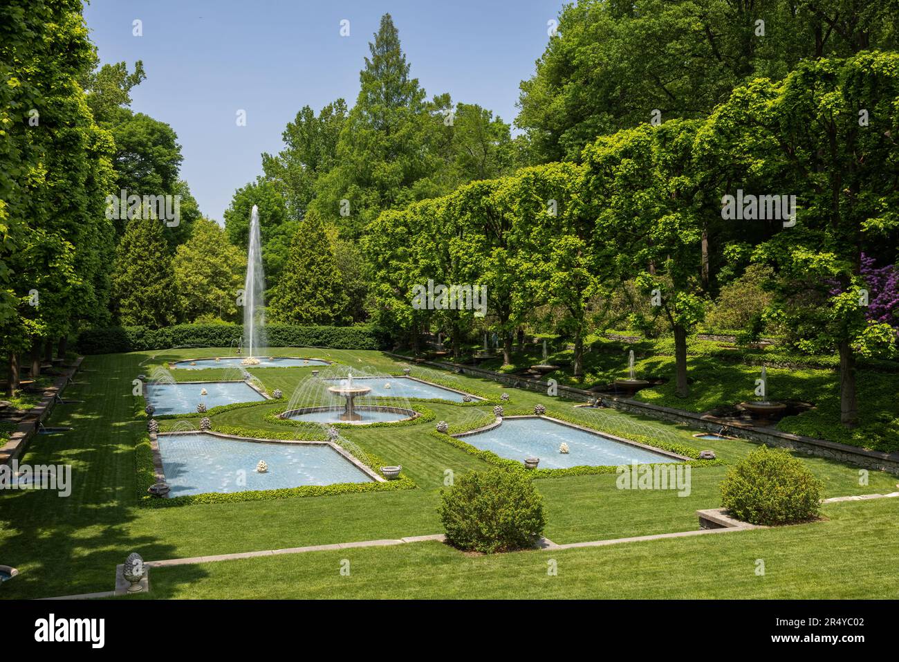 Formal Italian Water Garden in spring, Longwood Gardens, Kennett Square ...
