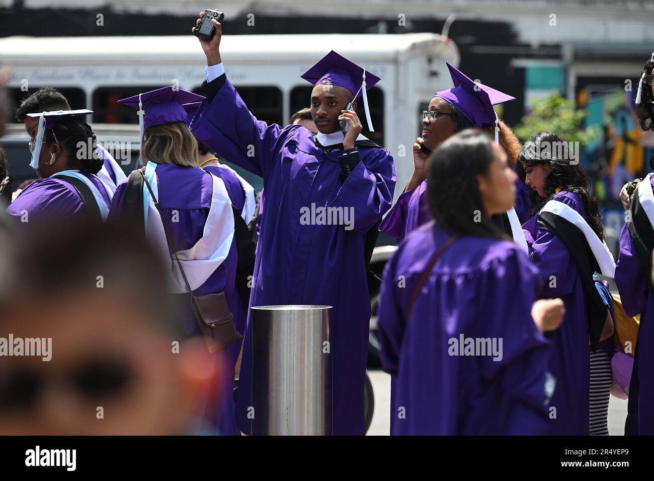 Graduation stage outside hi-res stock photography and images - Alamy