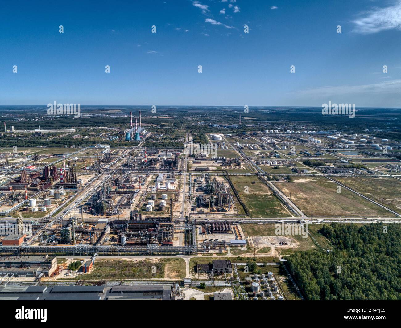 Oil refinery with terminals for storage petroleum products Stock Photo ...