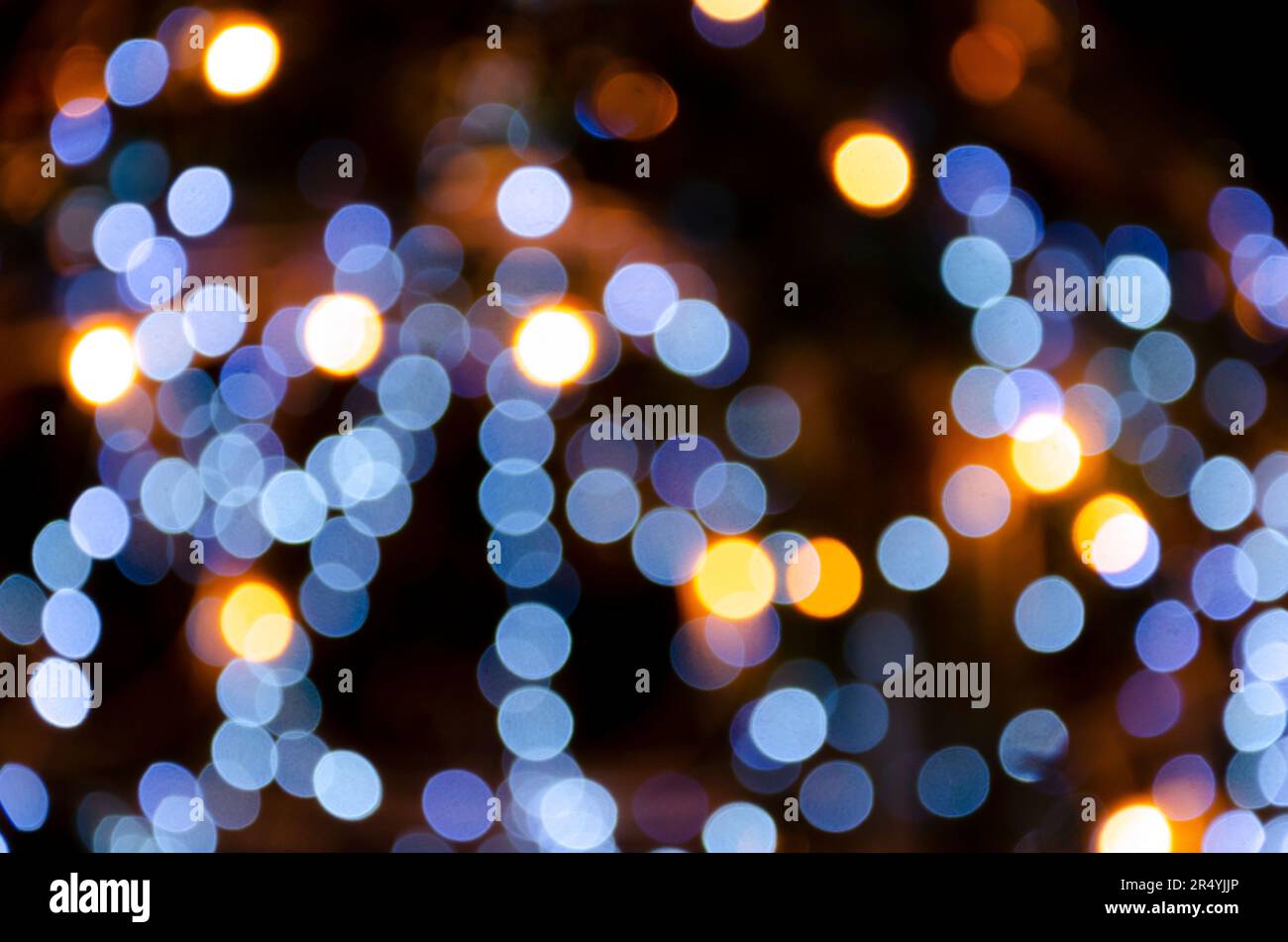 City lights in the night hi-res stock photography and images - Alamy