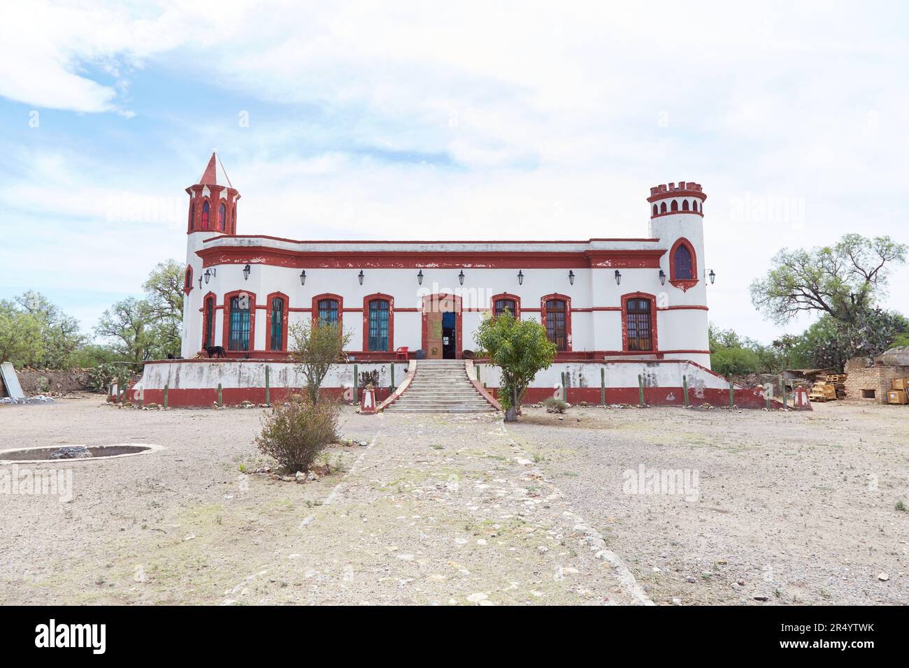 The unique ghost town of Mineral de Pozos, Guanajuato, was once a ...