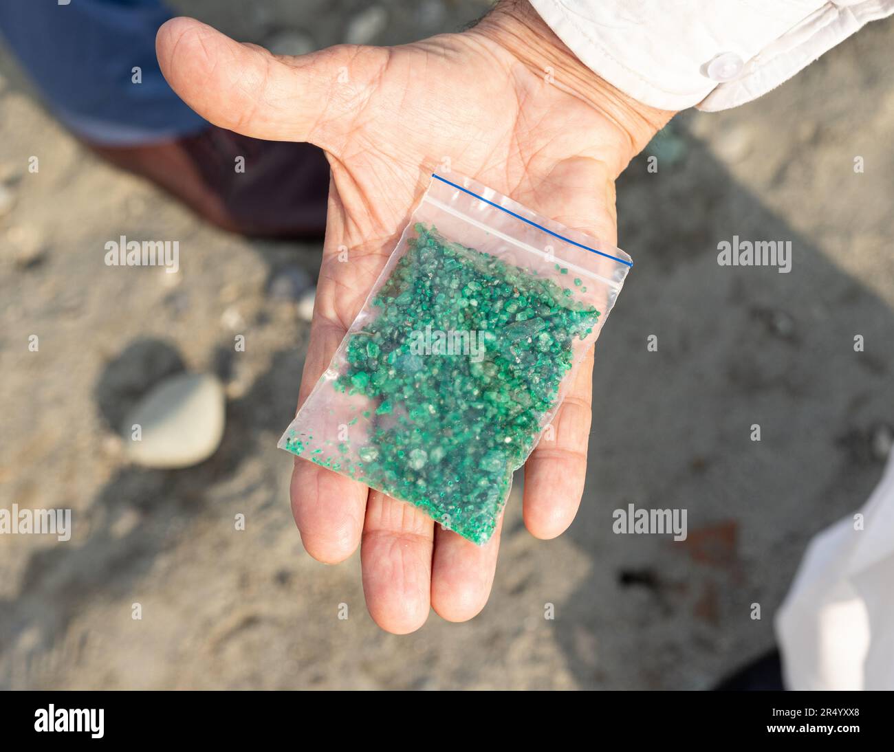 Unpolished gemstones hi-res stock photography and images - Alamy