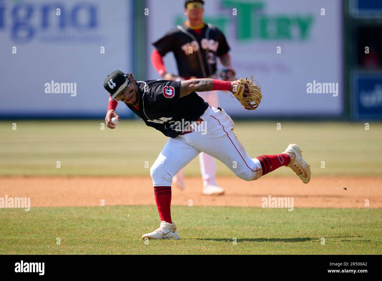 Chattanooga Lookouts second baseman Quincy McAfee (2) looks to throw ...