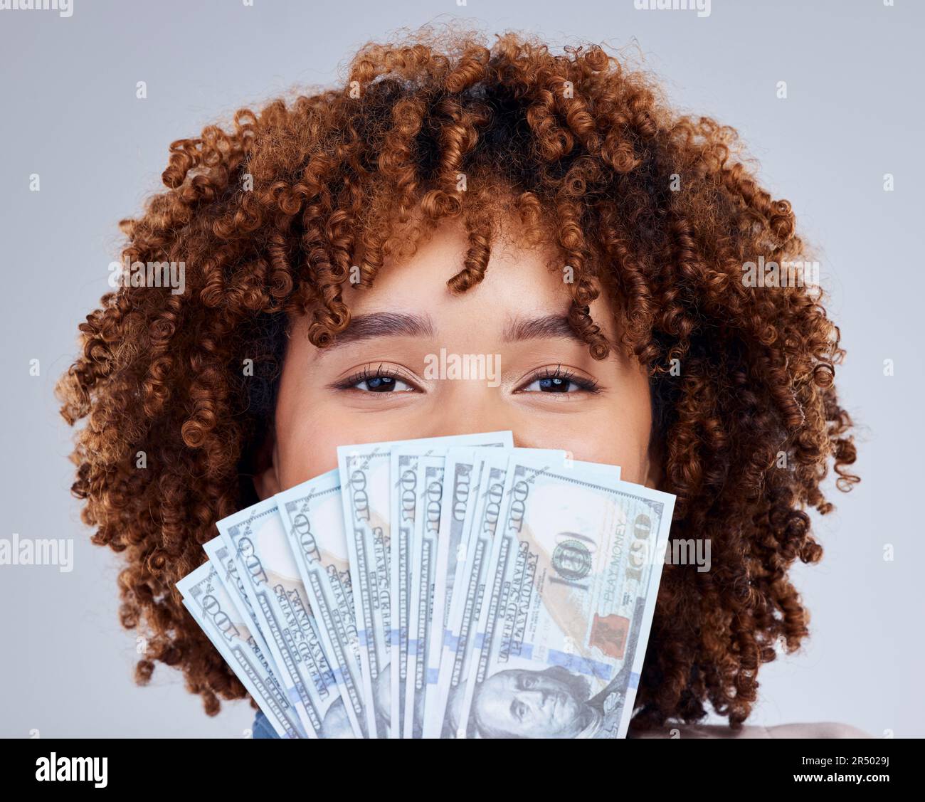 People Loaning Money