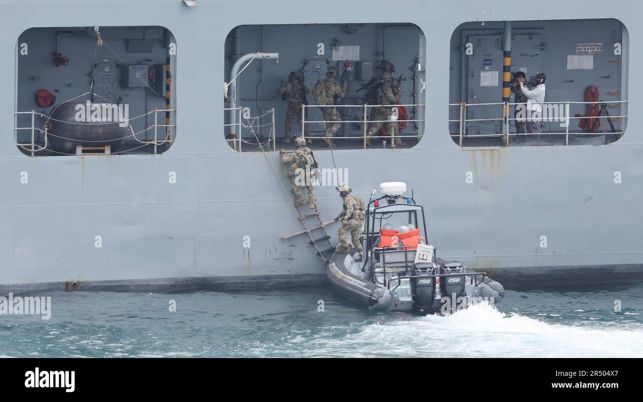 31st May, 2023. Anti-WMD maritime drill The South Korean Navy and coast ...