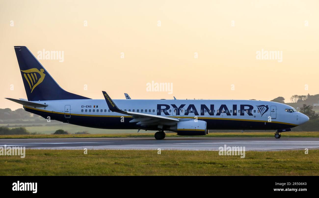 Aer lingus boeing 737 max hi-res stock photography and images - Alamy
