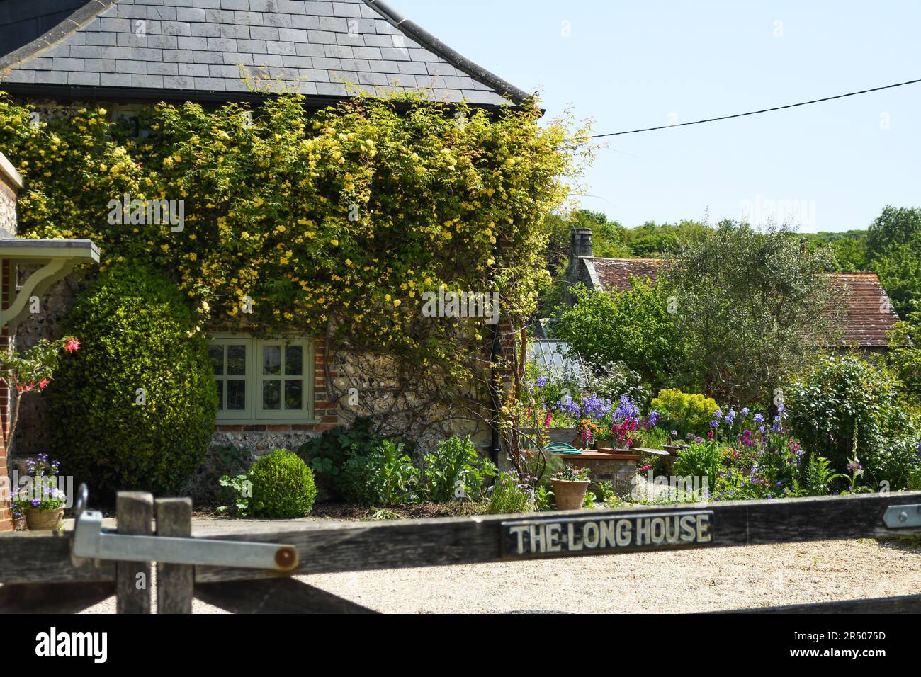 East Dean cottage and garden Stock Photo - Alamy