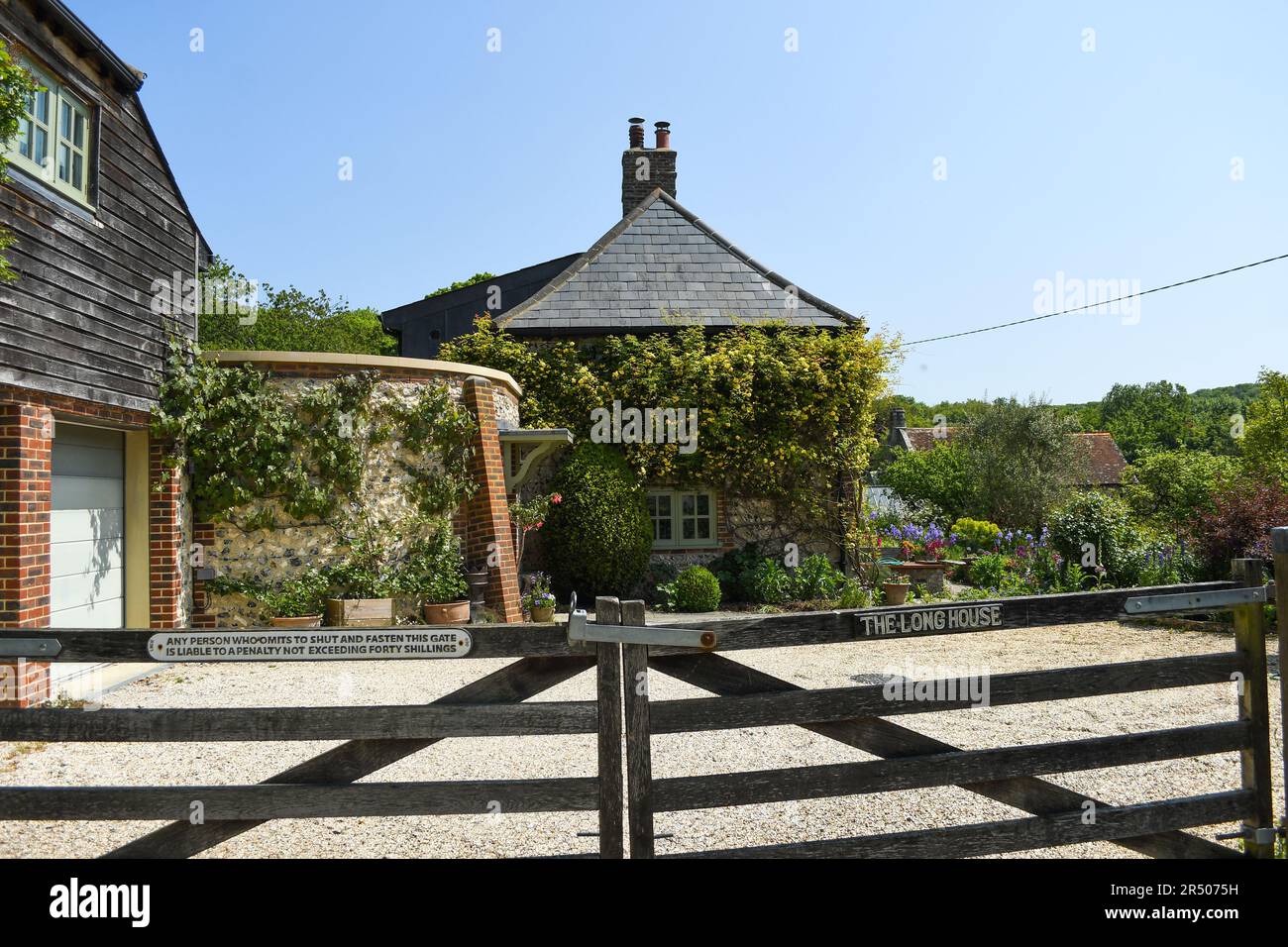 East Dean cottage and garden Stock Photo - Alamy
