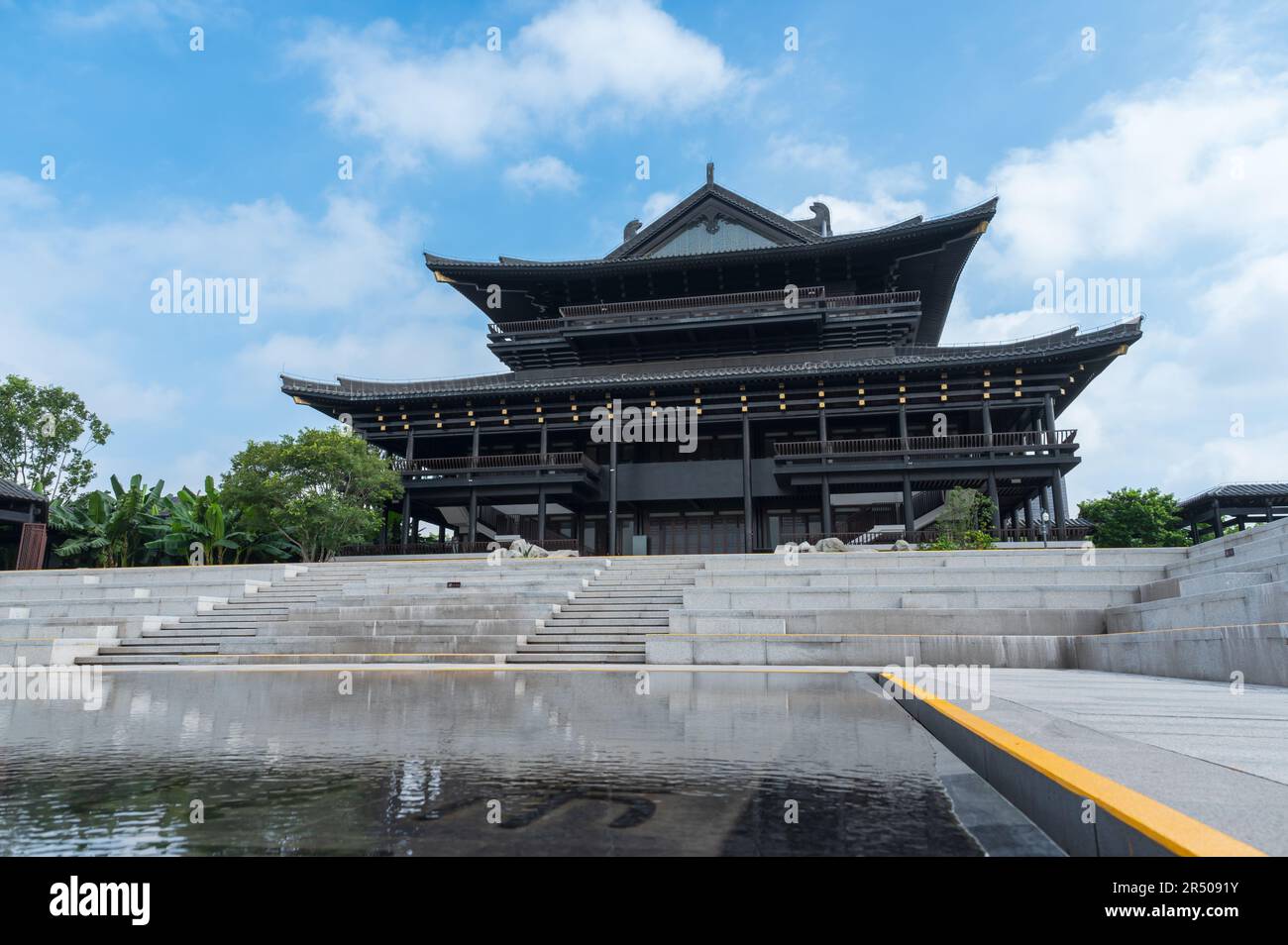 ancient chinese palace architecture Stock Photo - Alamy