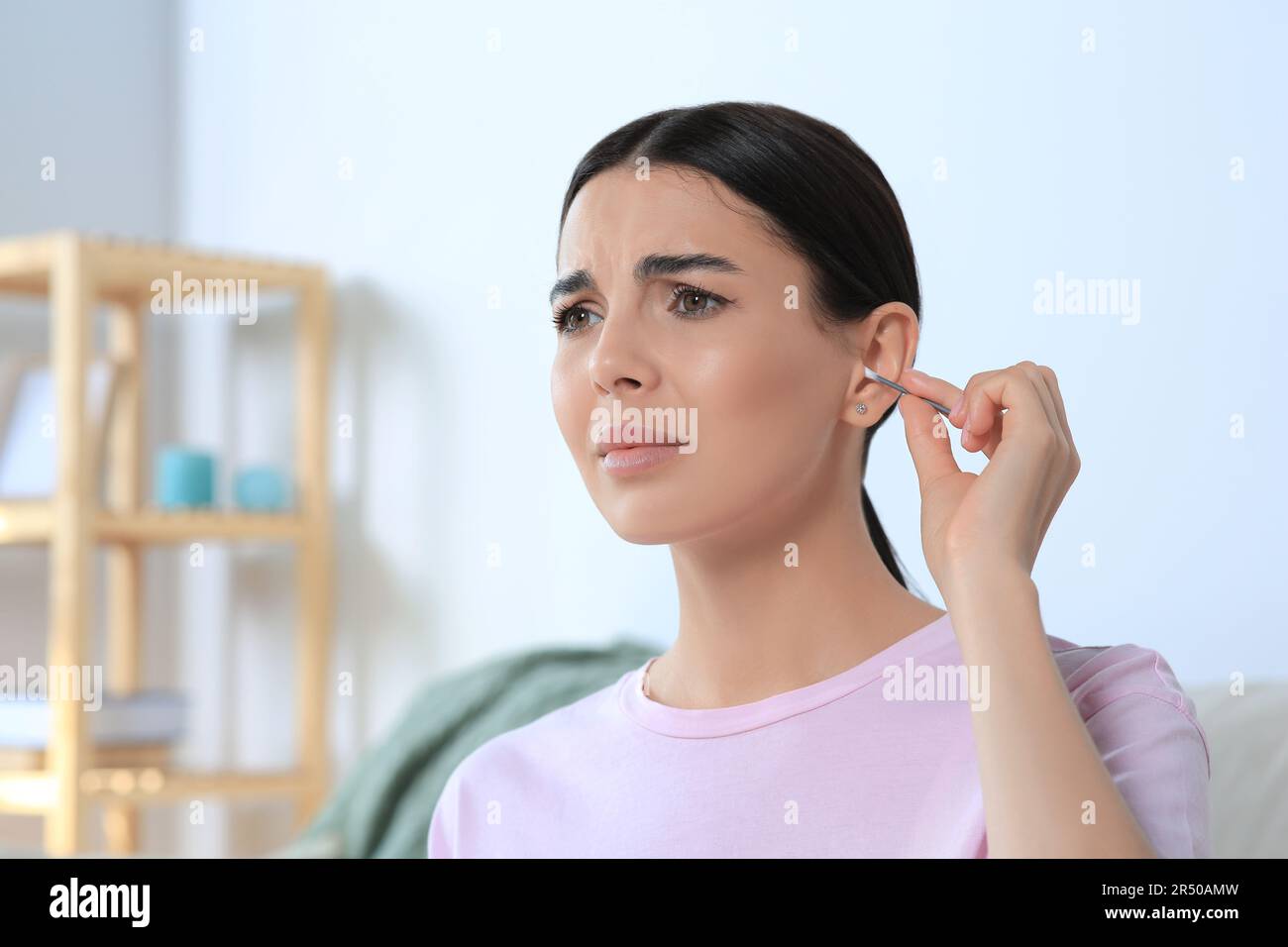 Ear cotton swab hi-res stock photography and images - Alamy