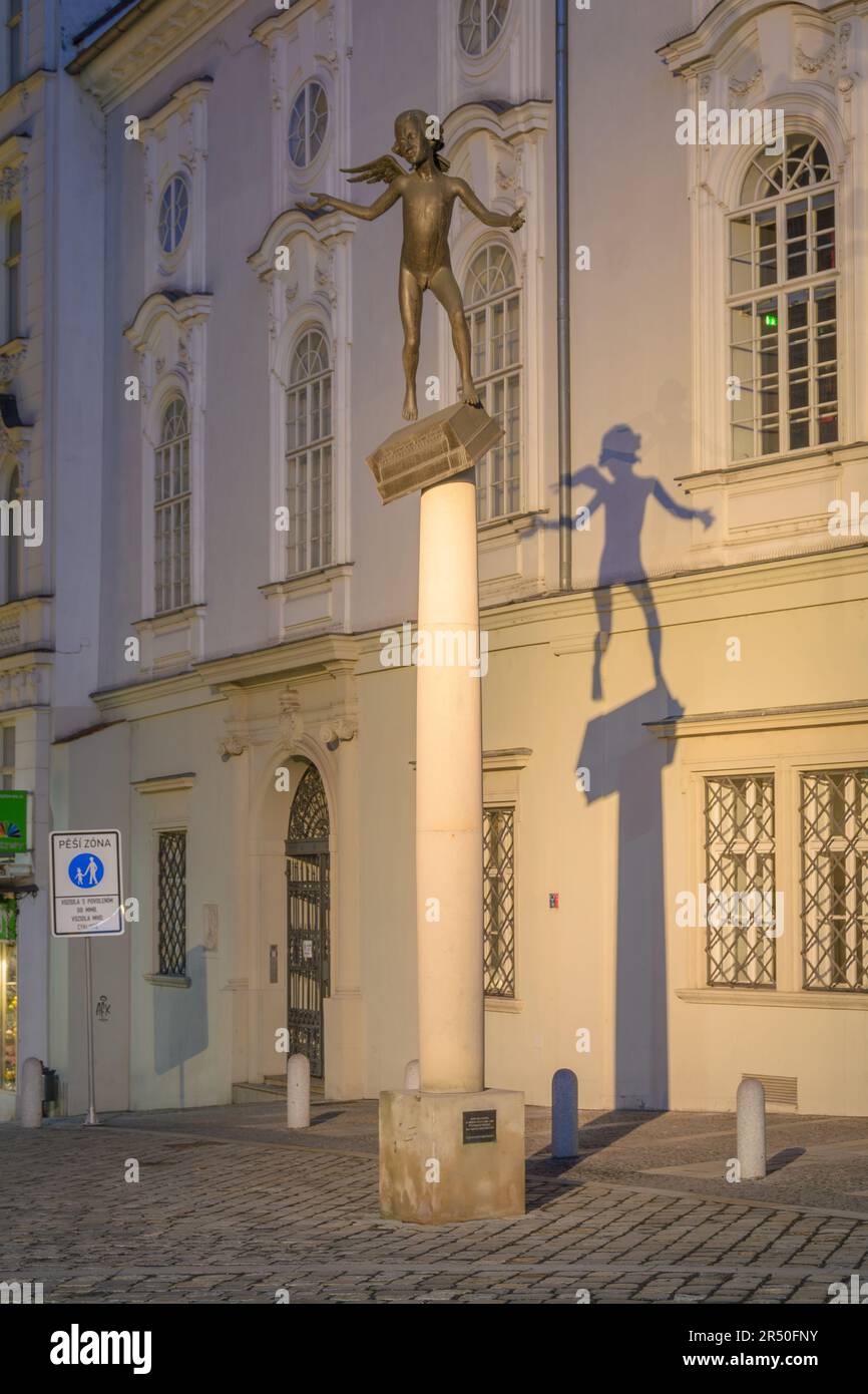 The Statue of Wolfgang Amadeus Mozart, built by Kurt Gebauer 2006 to ...