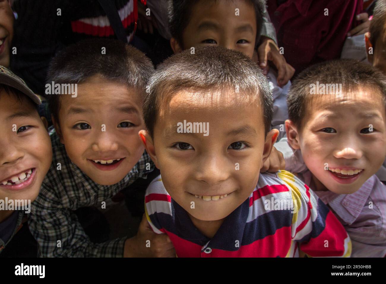 north korean kids having fun Stock Photo - Alamy
