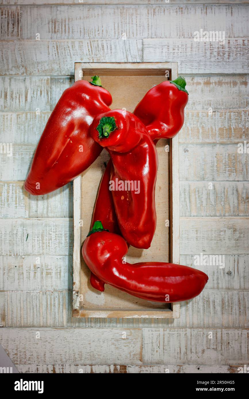 Red bell peppers plan view hi-res stock photography and images - Alamy